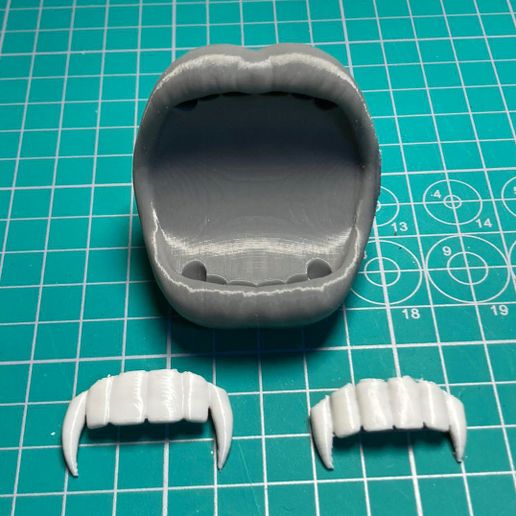 🧛 Vampire Fangs cap, chopsticks, glasses, towel holder/support・ STL ...