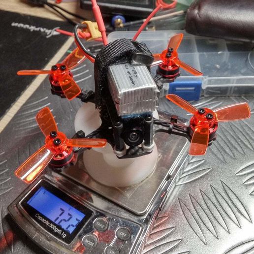 免费 STL 文件 M2 Hex pillar XT30 and camera mount (i.e. Elf X2) 📷 ・可下载模板和 3D 打印・Cults