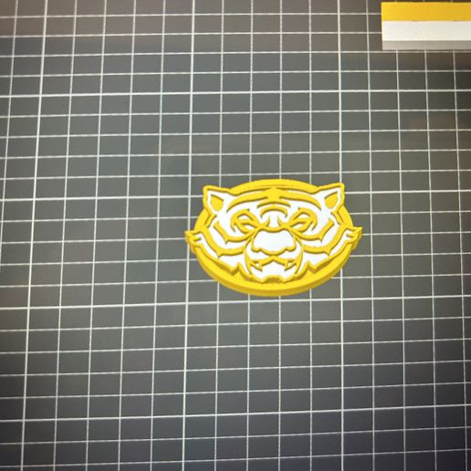 🎲 fortnite oscar medalion・Free 3MF File for 3D printing・Cults