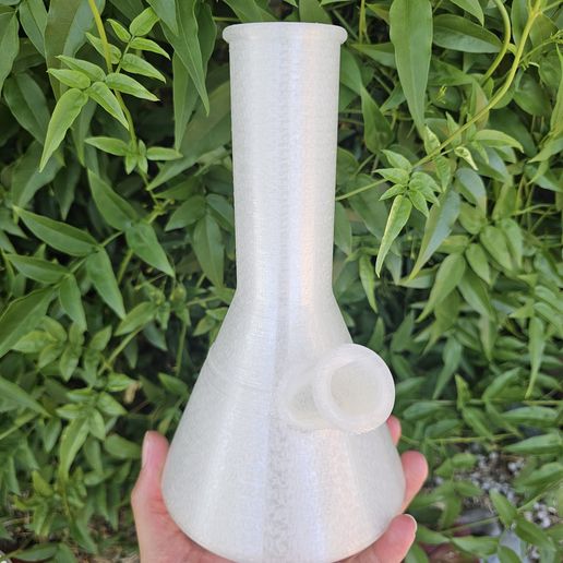 🚰 Mini Beaker Bong・Free 3D File for 3D printing・Cults
