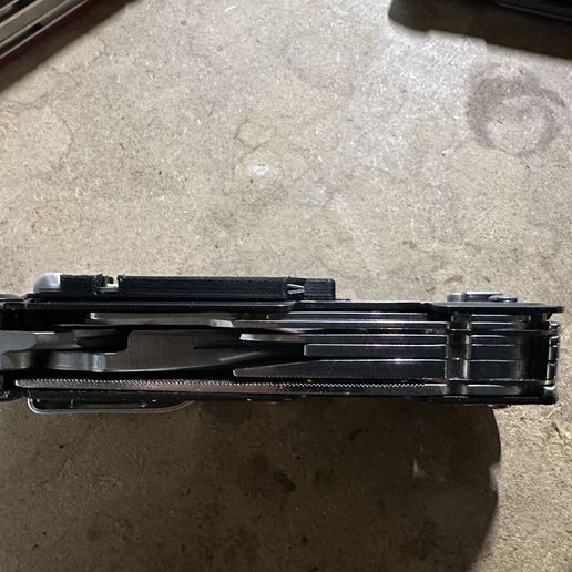 🦷 Leatherman Arc Victorinox tweezers and toothpick holder・ STL File for ...