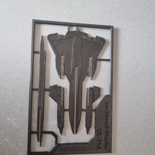 🧞‍♂️ Lockheed SR-71 Blackbird + Stand Kit Card・Free 3D File for ・Cults
