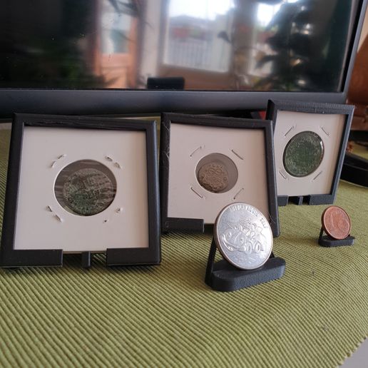 🪙 Coin stand /coin display・ STL File for 3D printing・Cults