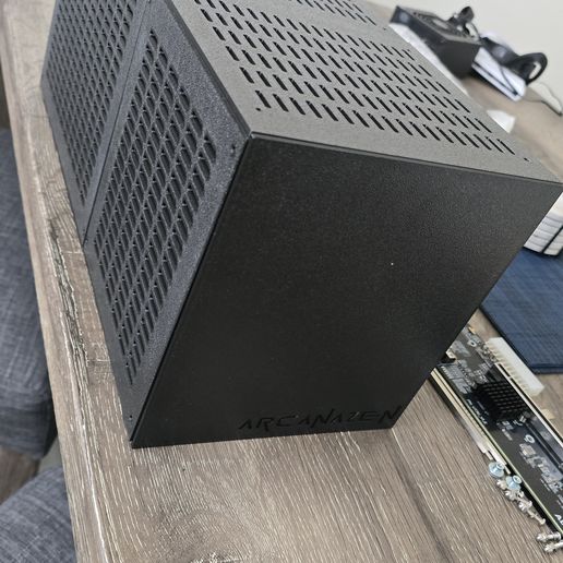 🔗 ADT Link UT3G USB4 eGPU Enclosure・ STL File for 3D printing・Cults