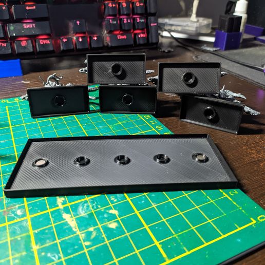 3D file Click Bases Movement Trays Mega Kit 🔨 ・3D printer design to ...