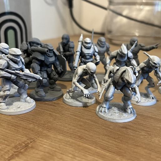 😇 HALO 16 RPG FIGURE・ STL File for 3D printing・Cults