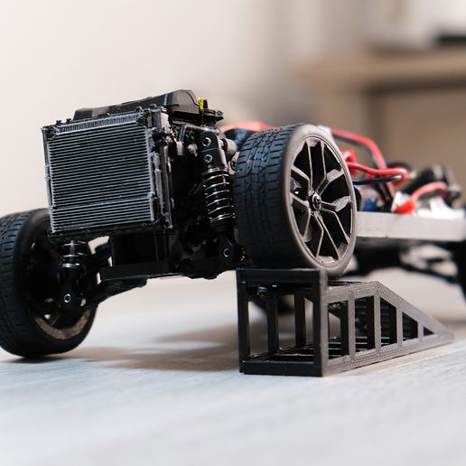 🚗 Land Rover Defender - 3D PRINTED RC CAR・ 3D File for 3D printing・Cults