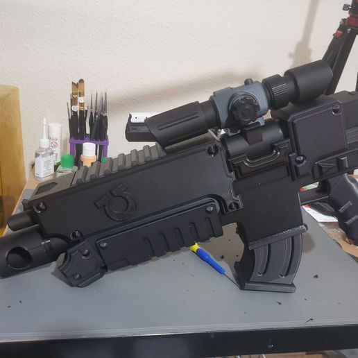 🔩 Bolt Rifle - WH40K Inspired Cosplay Prop・ STL File for 3D printing・Cults