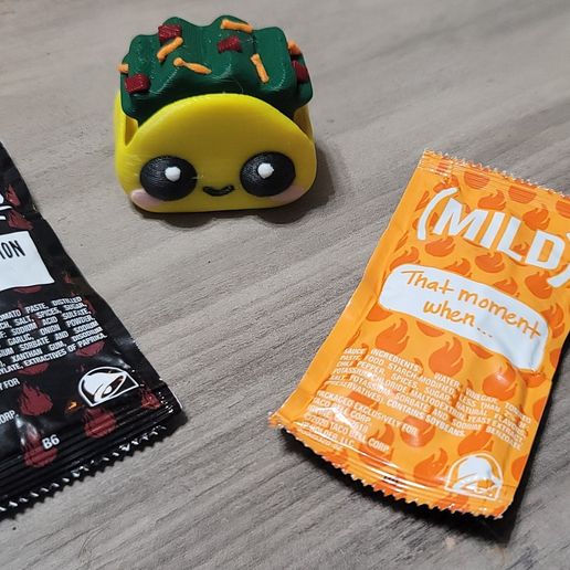 🌮 Happy Taco Clicky Fidget and Keychain・ 3MF File for 3D printing・Cults