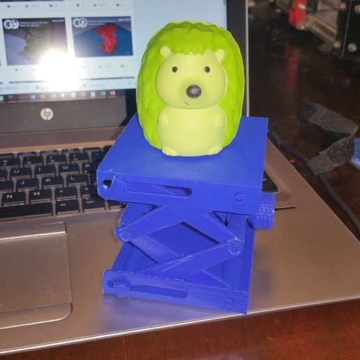 3D printable Platform Jack [Fully Assembled, No Supports]・Cults