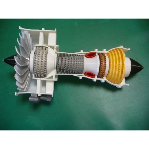 🧞‍♂️ Jet Engine, 2-Spool, Current・Free STL File for 3D printing・Cults