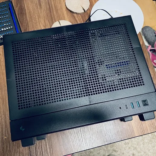 💻 Front panel for Deepcool ch160 case・ STL File for 3D printing・Cults