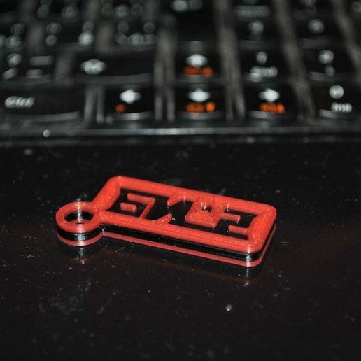 Бесплатный STL файл Keychain with "Би-2" logo 🗝️ (SCAD)・3D-печатная ...