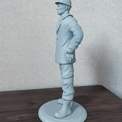🚧 Construction Worker Figurine – Highly Detailed 3D Print・ STL File for ...
