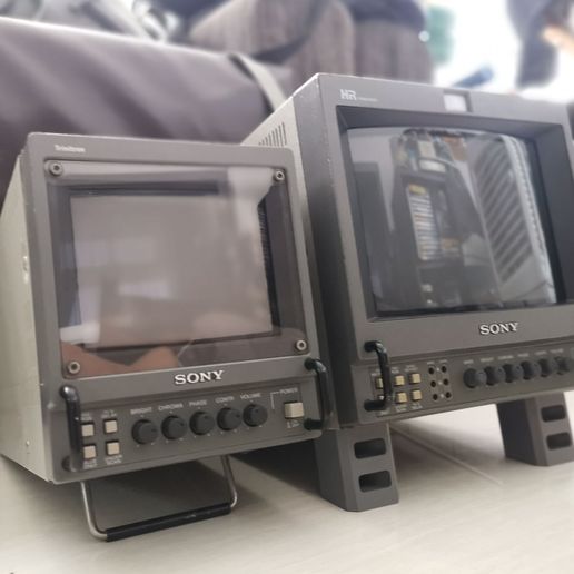 STL file SONY PVM 90xx Stand 🧸 ・3D printable design to download・Cults