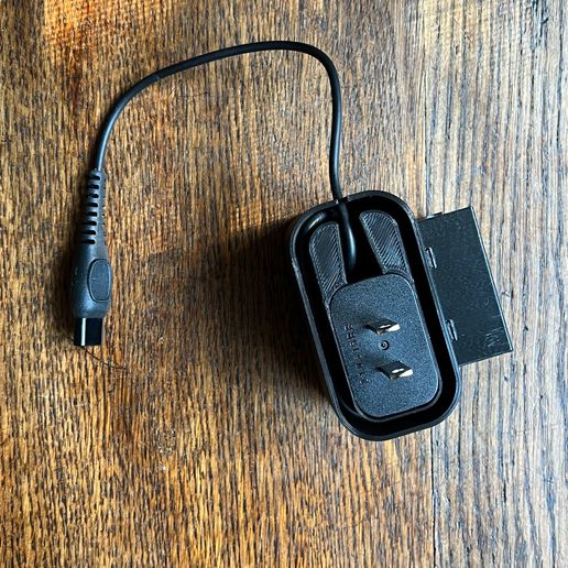 👽 Philips Norelcon OneBlade Pro Outlet Mount Wall Holder・ STL File for ...