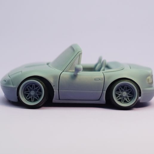 🚗 Mazda MX-5 aka Miata tooned model kit・ STL File for 3D printing・Cults