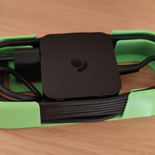 STL file Steamdeck stock charger holder (EU plug) 🔌 ・Template to ...