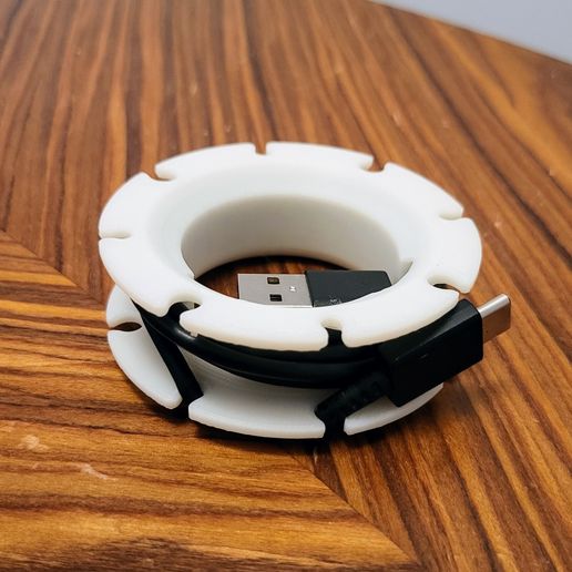🔌 Simple Cable Winder・Free STL File for 3D printing・Cults