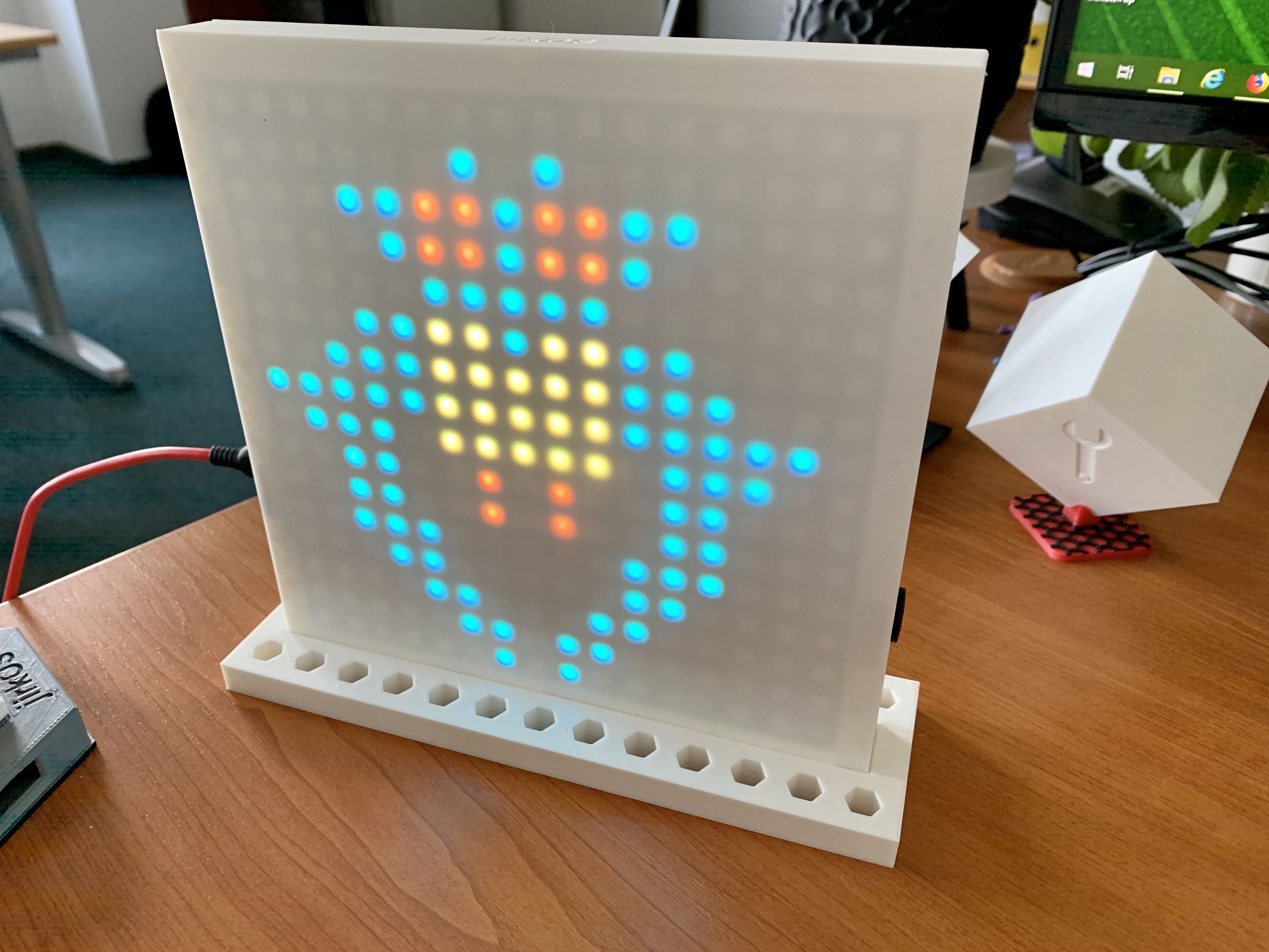 Free STL file Pixel Matrix WS2812・3D print design to download・Cults