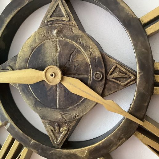 🕰️ 2-axes Clock, 59 cm wide・Free STL File for 3D printing・Cults