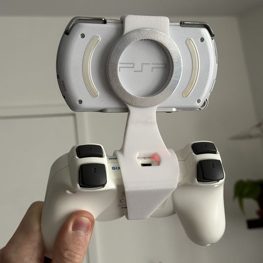 🕹️ PSP Go support on PS3 controller・ 3D File for 3D printing・Cults
