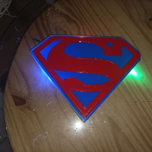 STL file SUPERMAN NIGHT LIGHT 🦸‍♂️ ・3D printer design to download・Cults