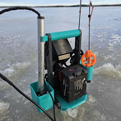 🧊 Garmin Striker 4 ice fishing shuttle・ STL File for 3D printing・Cults