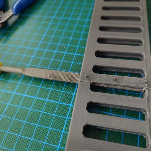 Qidi Plus 4 Closeable Ventilated Riser・ 3MF File for 3D printing・Cults