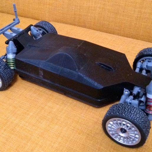 🚗 Veltro - 1/10 rally/touring car chassis・Free STL File for ・Cults