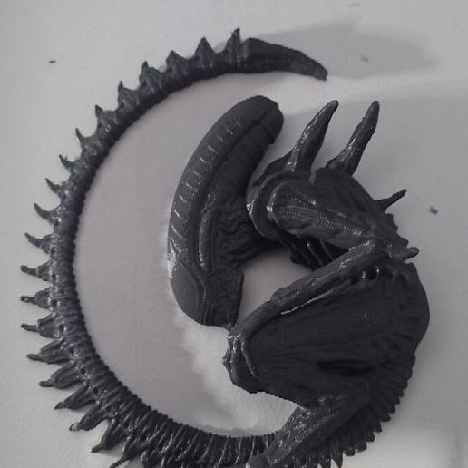 👽 Alien Romulus xenomorph at rest・ STL File for 3D printing・Cults