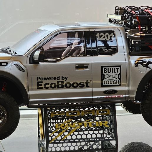 STL file Traction Hobby Ford Raptor F150 Crawler Stand Rc car 🚙 ・3D ...