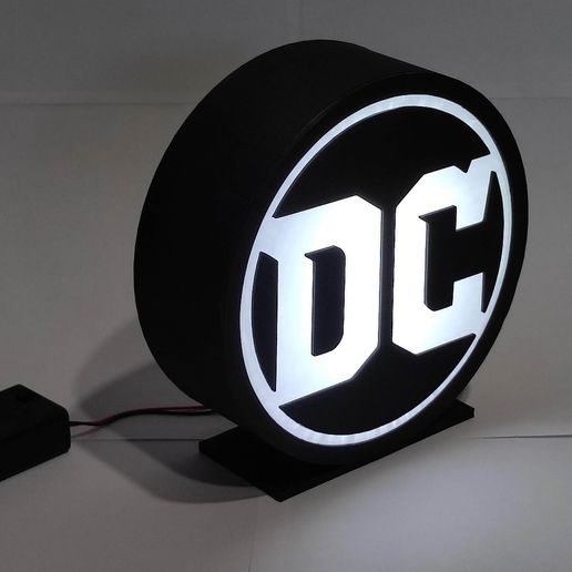 STL file DC UNIVERSE lamp ornament 🔦 ・3D printable model to download・Cults
