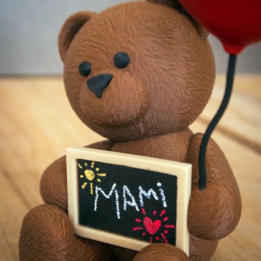 STL file TEDDY BEAR WITH A CHALK BOARD AND HEART BALLOON 🧸 ・3D ...
