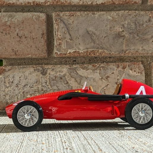 🚗 1954 Ferrari 553 F1 (Pinewood Derby Car Shell)・Free 3D File for ・Cults