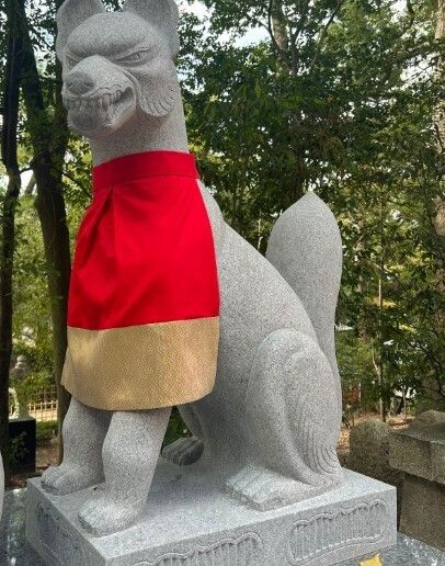🦊 Statue kitsune, renard d'Inari, la divinité japonaise du riz.・Fichier ...