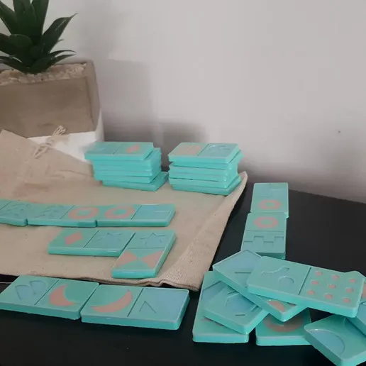 🧩 Set of 28 Shape Matching Dominoes・ STL File for ・Cults
