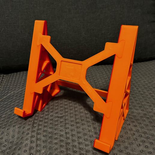 Free 3D file Vertical Laptop Stand 💻 ・3D print model to download・Cults