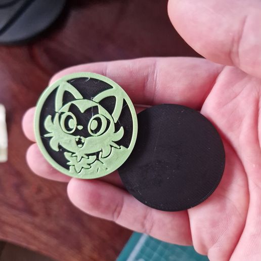 🐉 Sprigatito Pokemon Moneda・Archivo STL para Impresión 3D・Cults