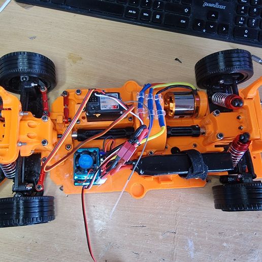 3D printer EXPLORER-MK1 3D PRINTED 1:10 RC CHASSIS • made with Creality Ender Neo V2・Cults