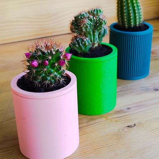 🤏 Small round pots with reservoir・Free STL File for 3D printing・Cults