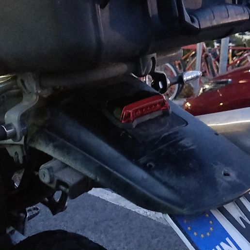 🏍️ DR650 mini LED rear light mount・ STL File for ・Cults