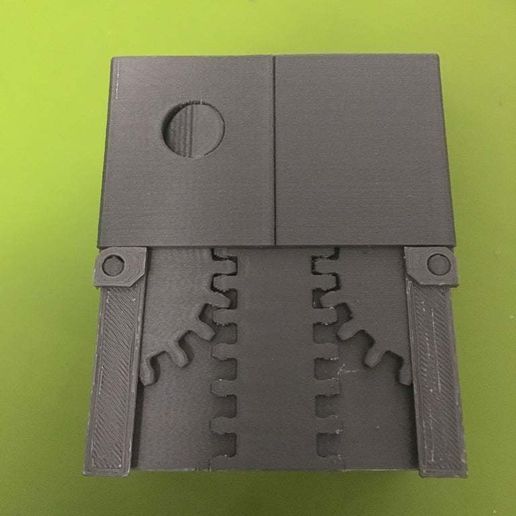 📦 CCG geared card box (updated)・Free STL File for ・Cults