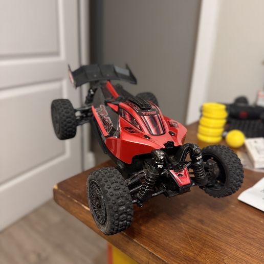 🏎️ Arrma Typhon Grom Platform Stand・ STL File for 3D printing・Cults