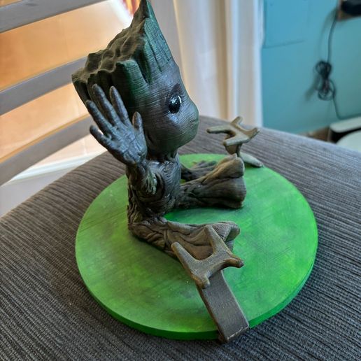 🎲 "Double PS4 Controller Stand Groot".・ STL File for 3D printing・Cults