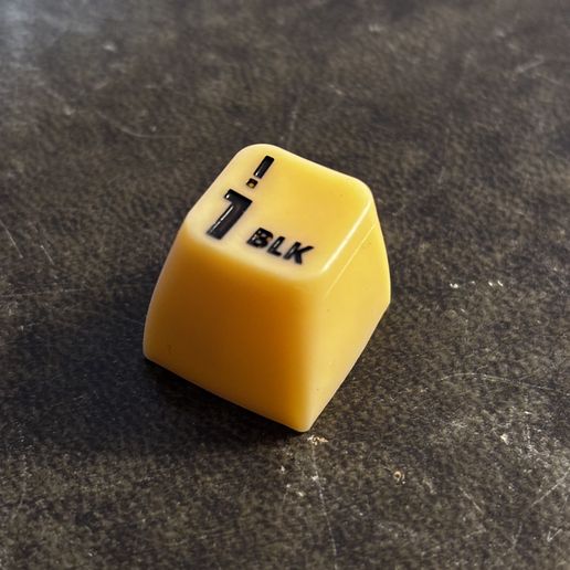 STL file Commodore C64 Tasten komplettes Set 💻 ・3D printing model to ...