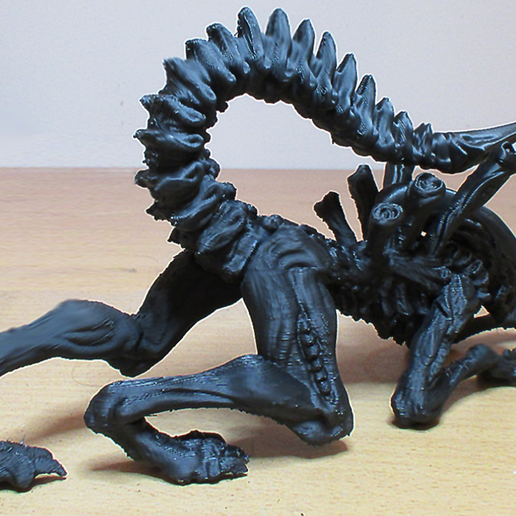 👽 Alien 3d・ 3D File for 3D printing・Cults
