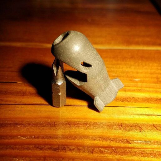 Бесплатный STL файл Shark Bomb Paracord Bead and Bit Driver 🦈 ・Модель ...