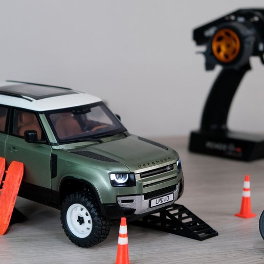 🚗 Land Rover Defender - 3D PRINTED RC CAR・ 3D File for 3D printing・Cults