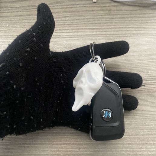 🎬 Scream (scary movie) Ghostface mask keychain・Free STL File for 3D ...